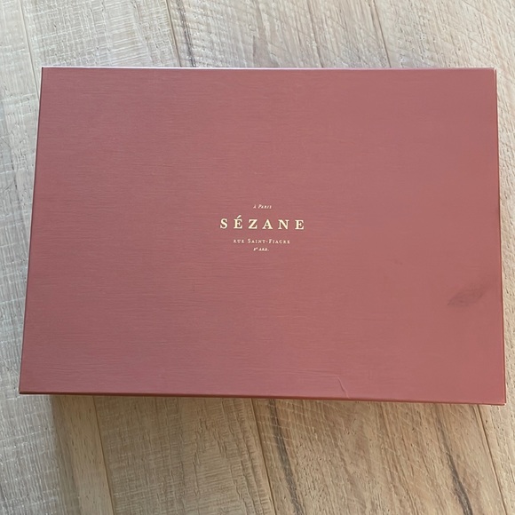 Sezane | Accessories | Sezane Pink Gold Print Gift Box | Poshmark